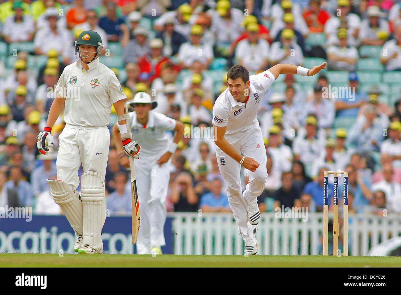London, UK. 22nd Aug, 2013. Peter Siddle and James Anderson during day ...