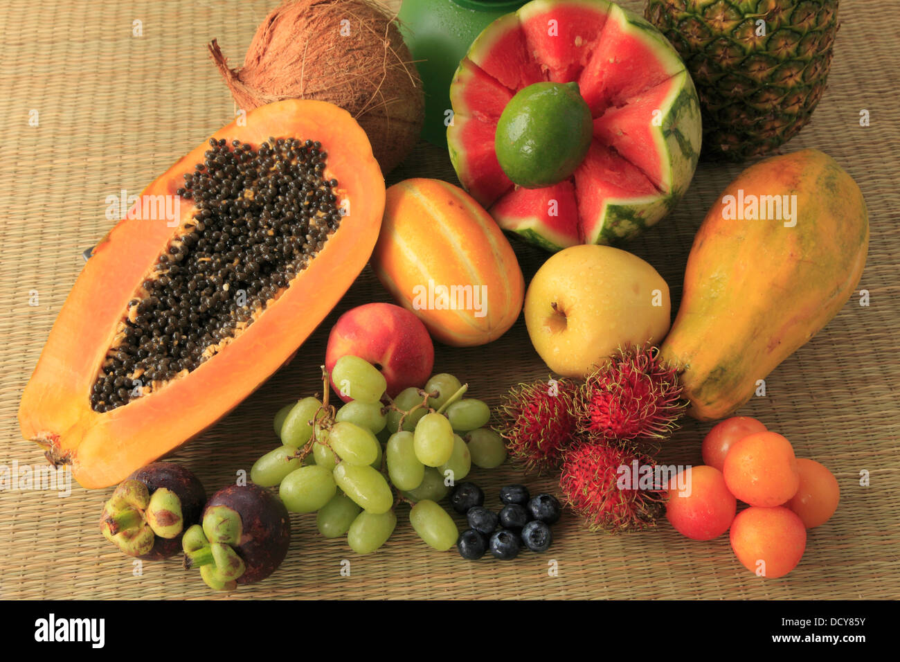 Variety of fruit hi-res stock photography and images - Alamy