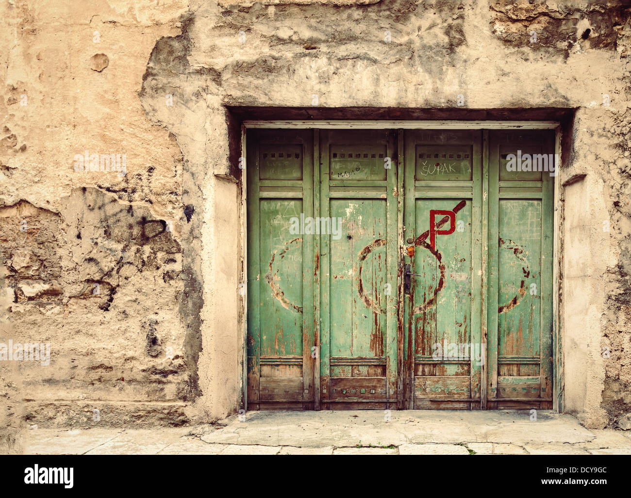 Old door vintage background Stock Photo - Alamy