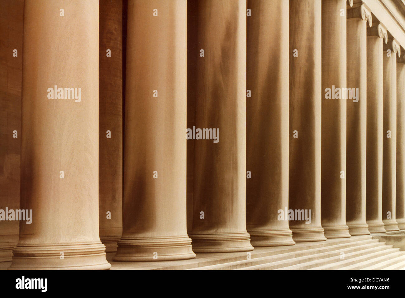 Ionic architecture hi-res stock photography and images - Alamy