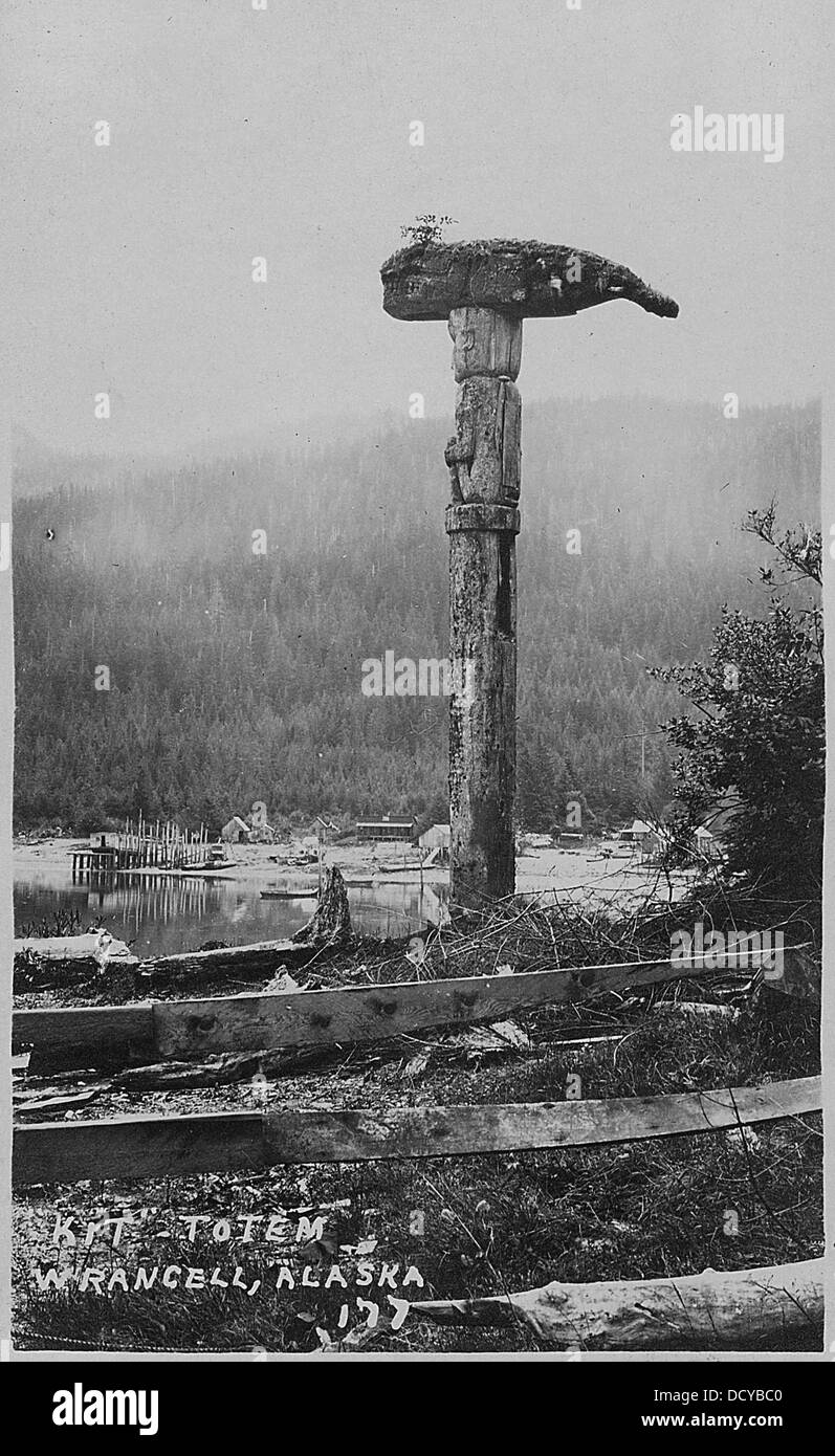 Kit totem hi-res stock photography and images - Alamy