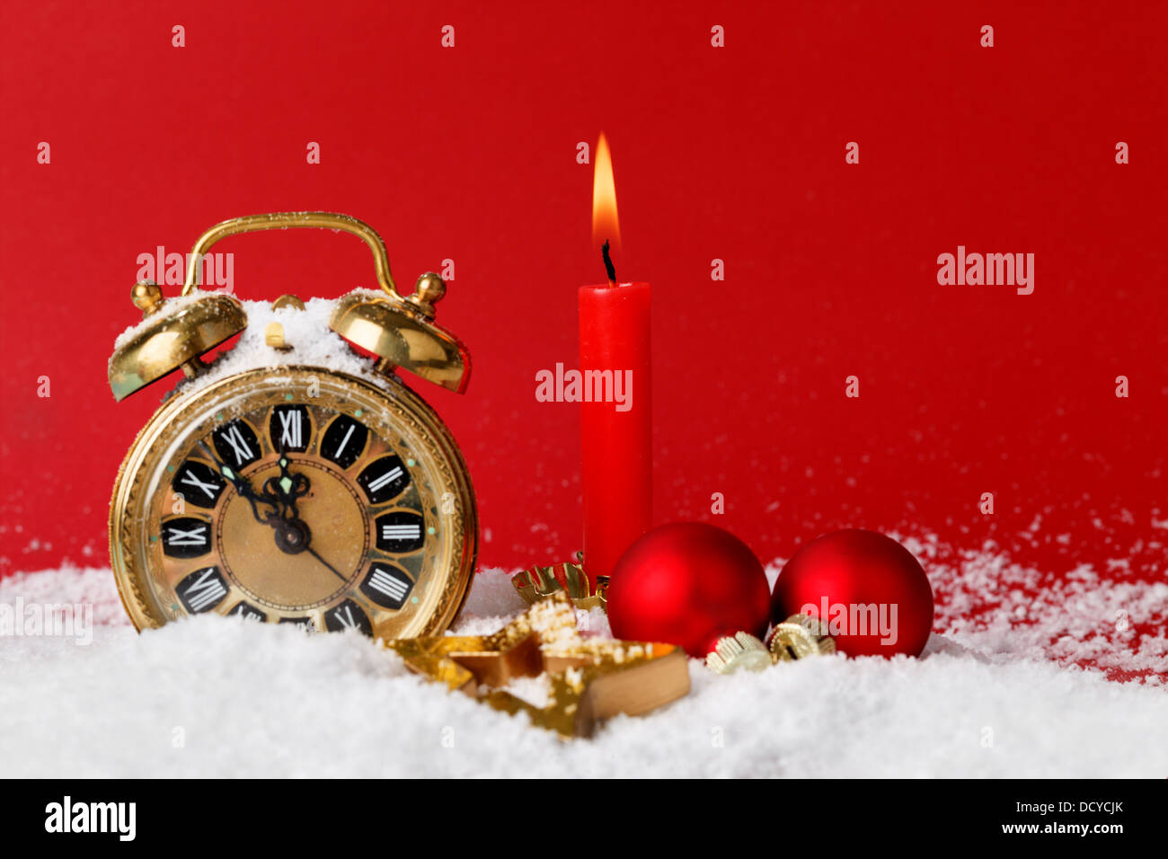 Candle clock hi-res stock photography and images - Alamy