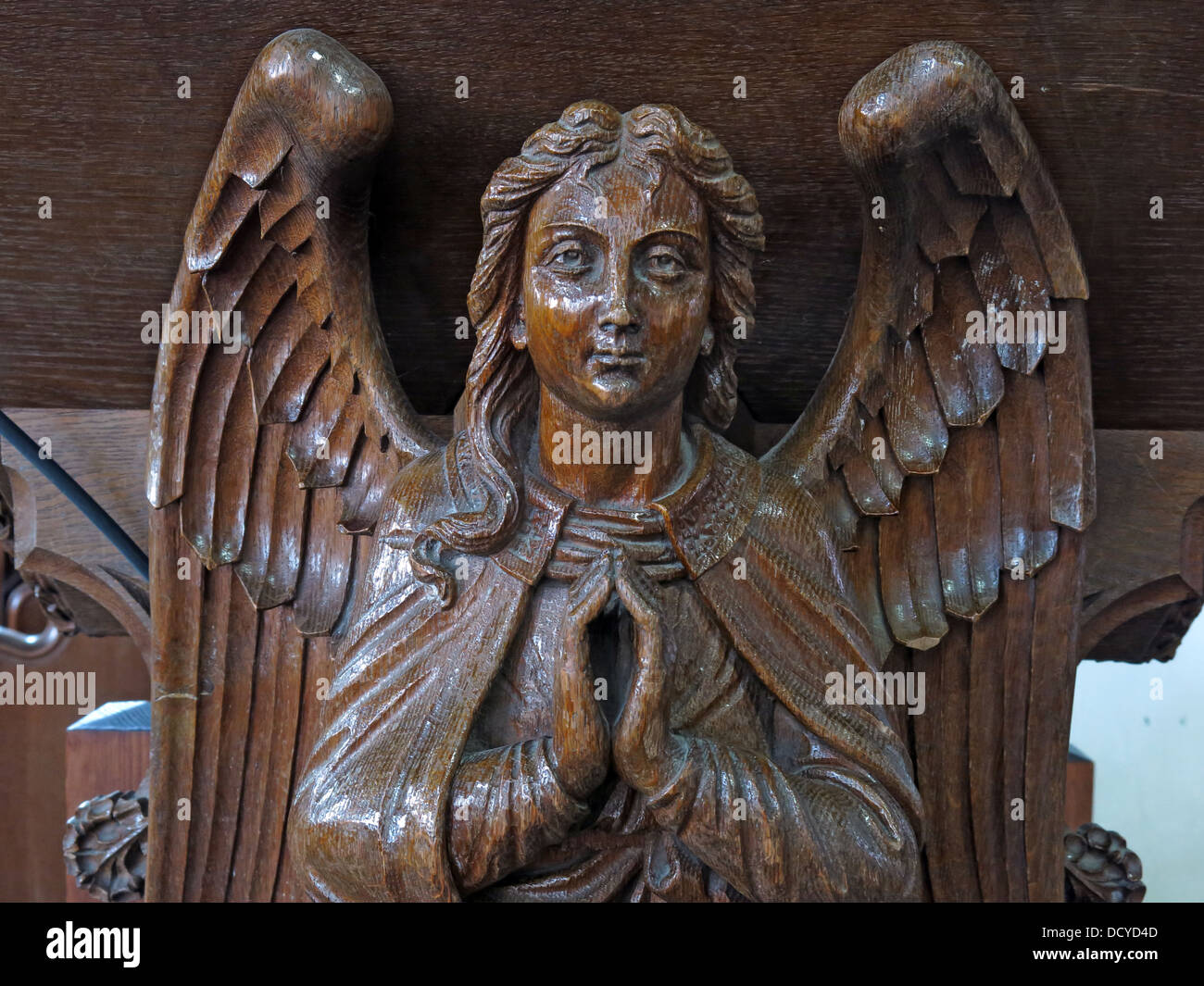 Carved wooden angel hi-res stock photography and images - Alamy