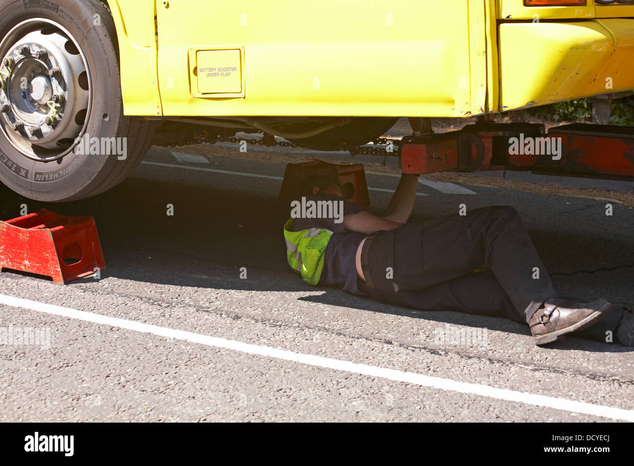 Bus recovery hi-res stock photography and images - Alamy