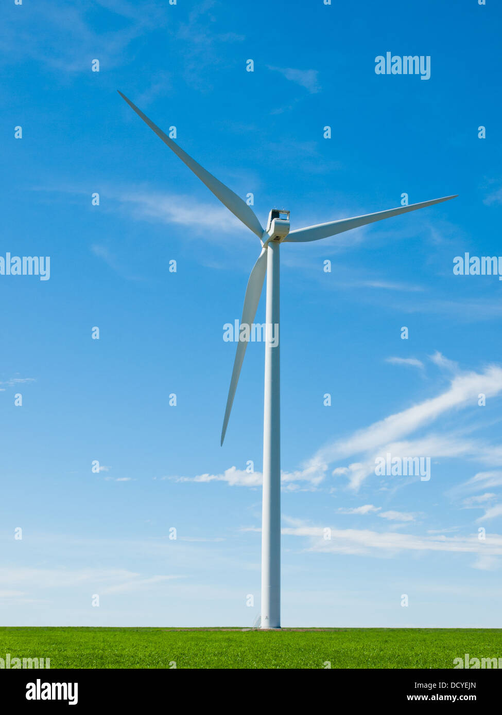 Wind turbines farm in Eastern Colorado Stock Photo - Alamy