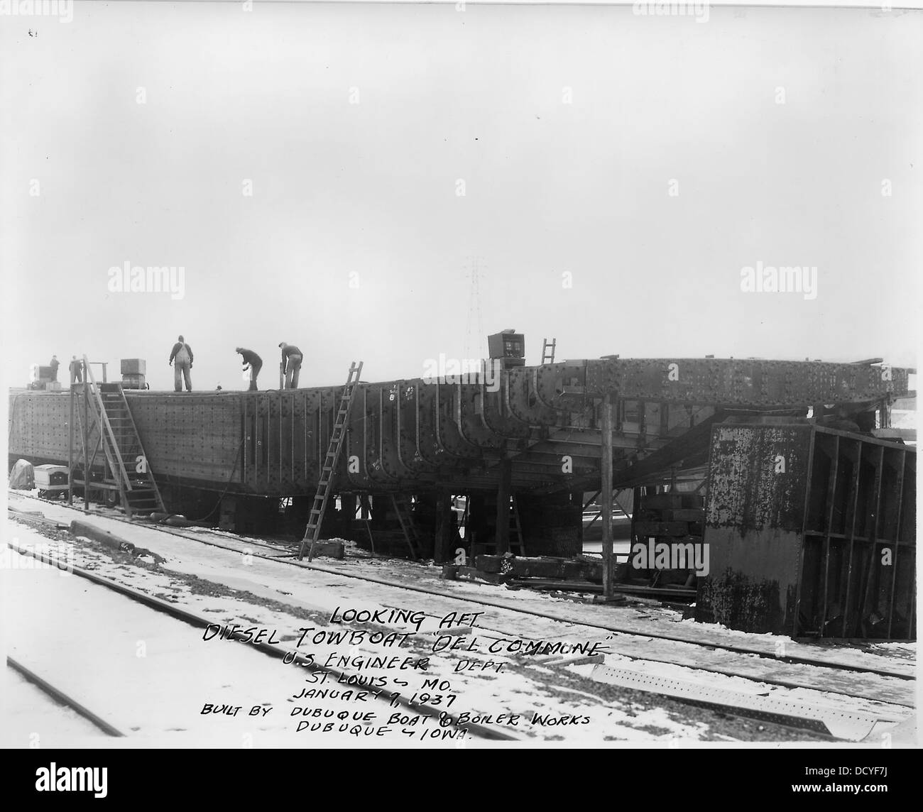 Looking aft hi-res stock photography and images - Alamy