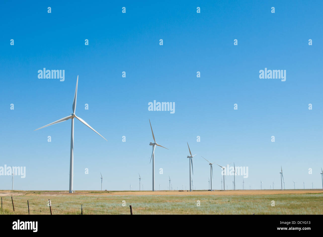 Wind turbines farm in Eastern Colorado Stock Photo - Alamy