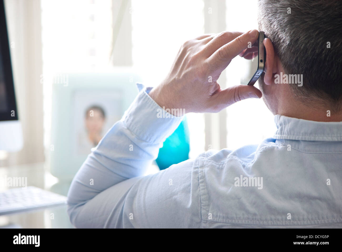 Phone ringing on desk hi-res stock photography and images - Alamy