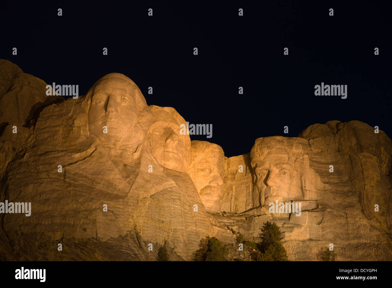 MOUNT RUSHMORE NATIONAL MONUMENT (©GUTZON & LINCOLN BORGLUM 1941) BLACK ...