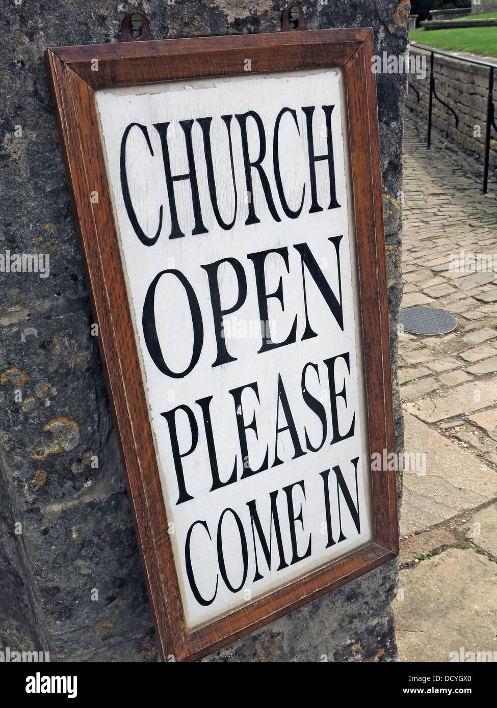 Church Open Sign, Please Come In Stock Photo - Alamy