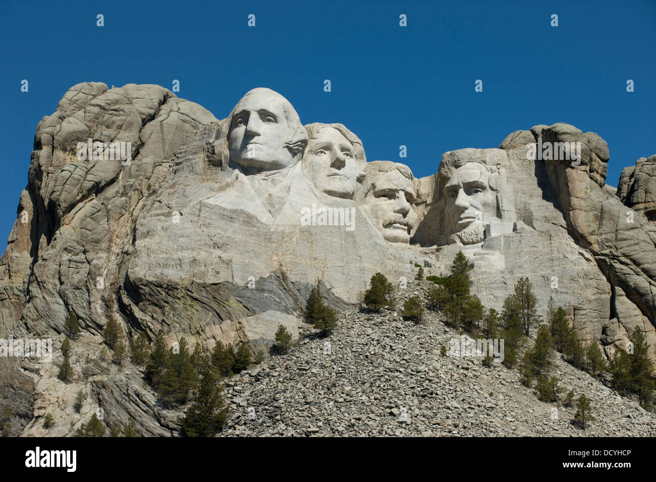 MOUNT RUSHMORE NATIONAL MONUMENT (©GUTZON & LINCOLN BORGLUM 1941) BLACK ...