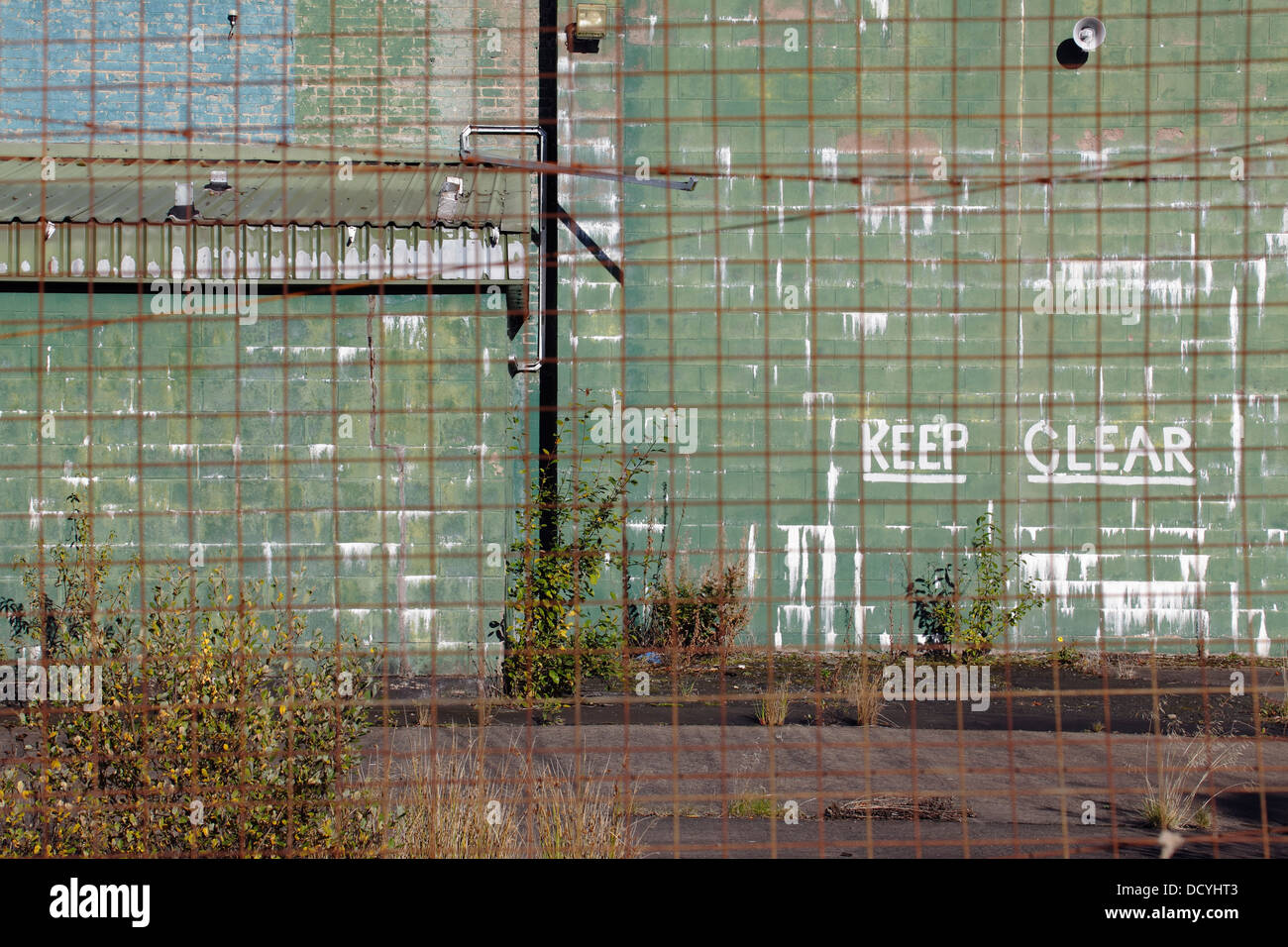 Run down buildings uk hi-res stock photography and images - Alamy