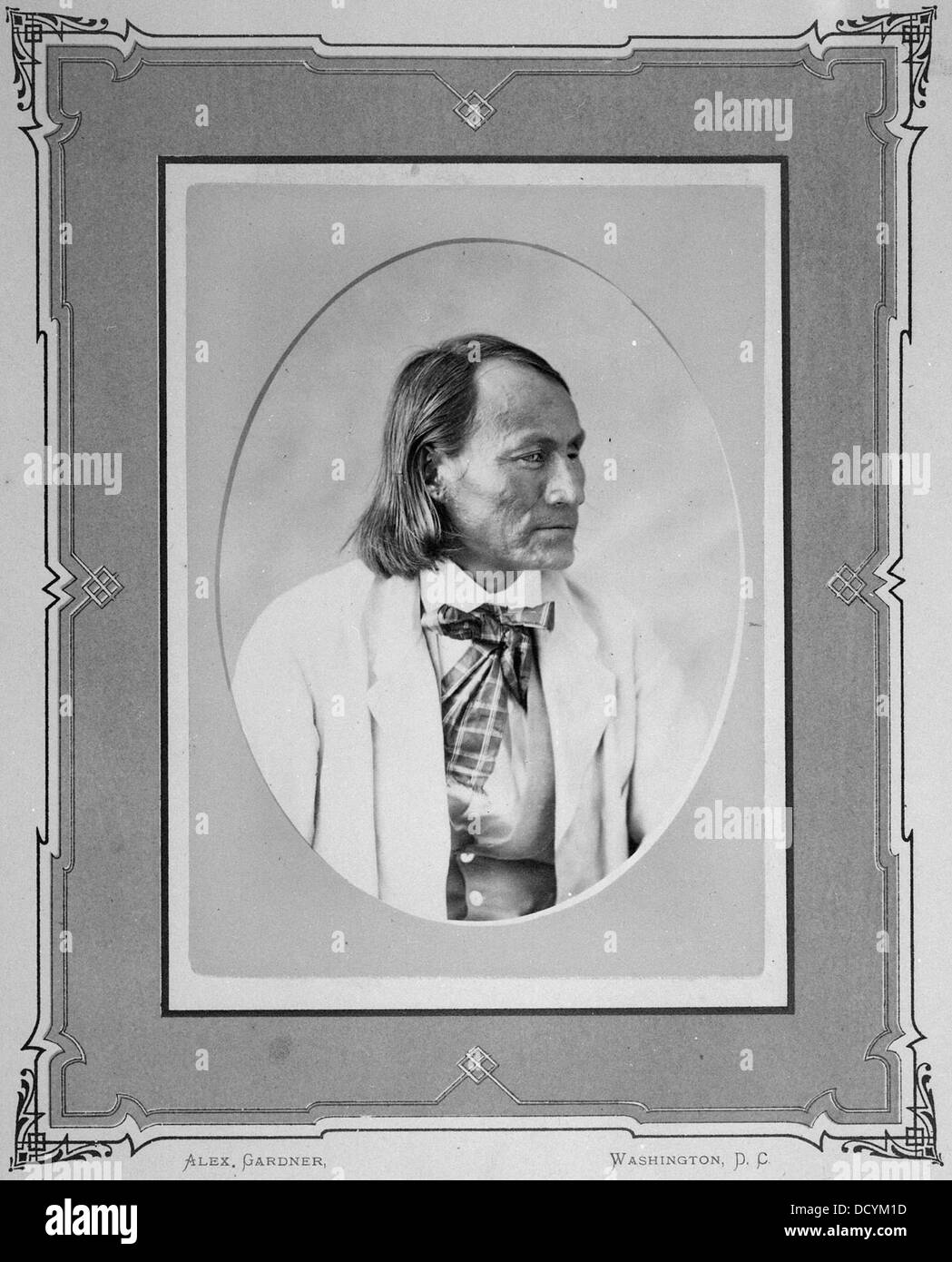 Apache native american historic hi-res stock photography and images - Alamy