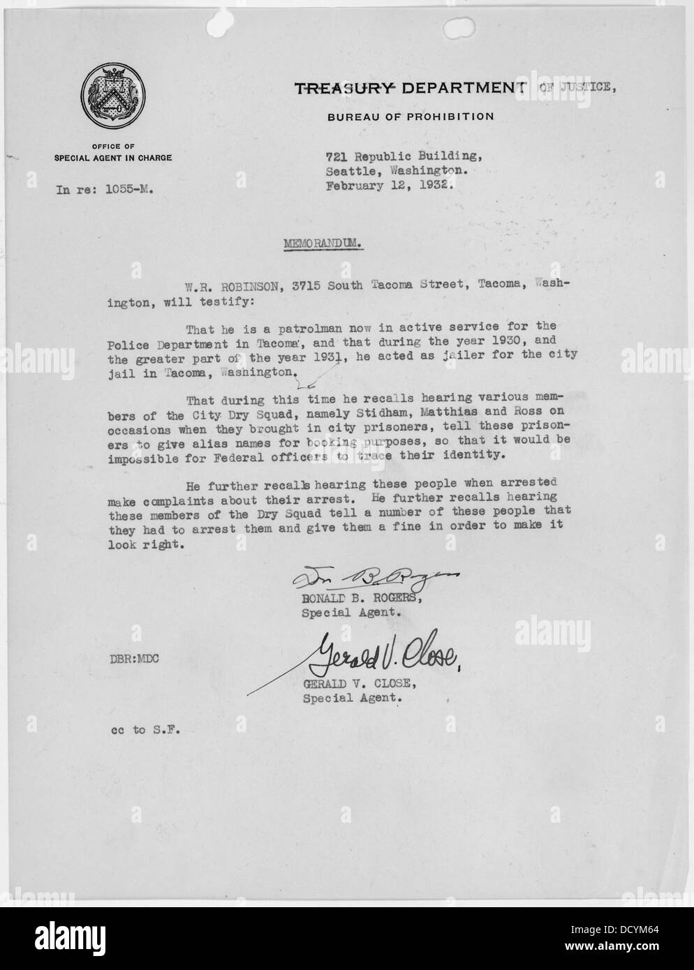 This memo documents a conversation with Patrolman W.R. Robinson, likely ...