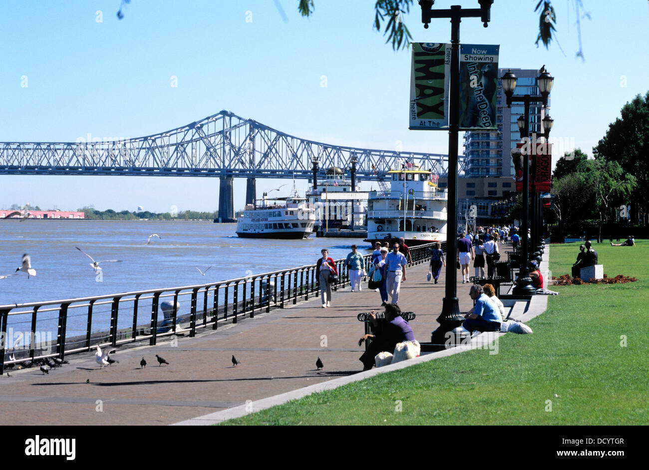 Woldenberg Park New Orleans Moonwalk Promenade, New Orleans, LA