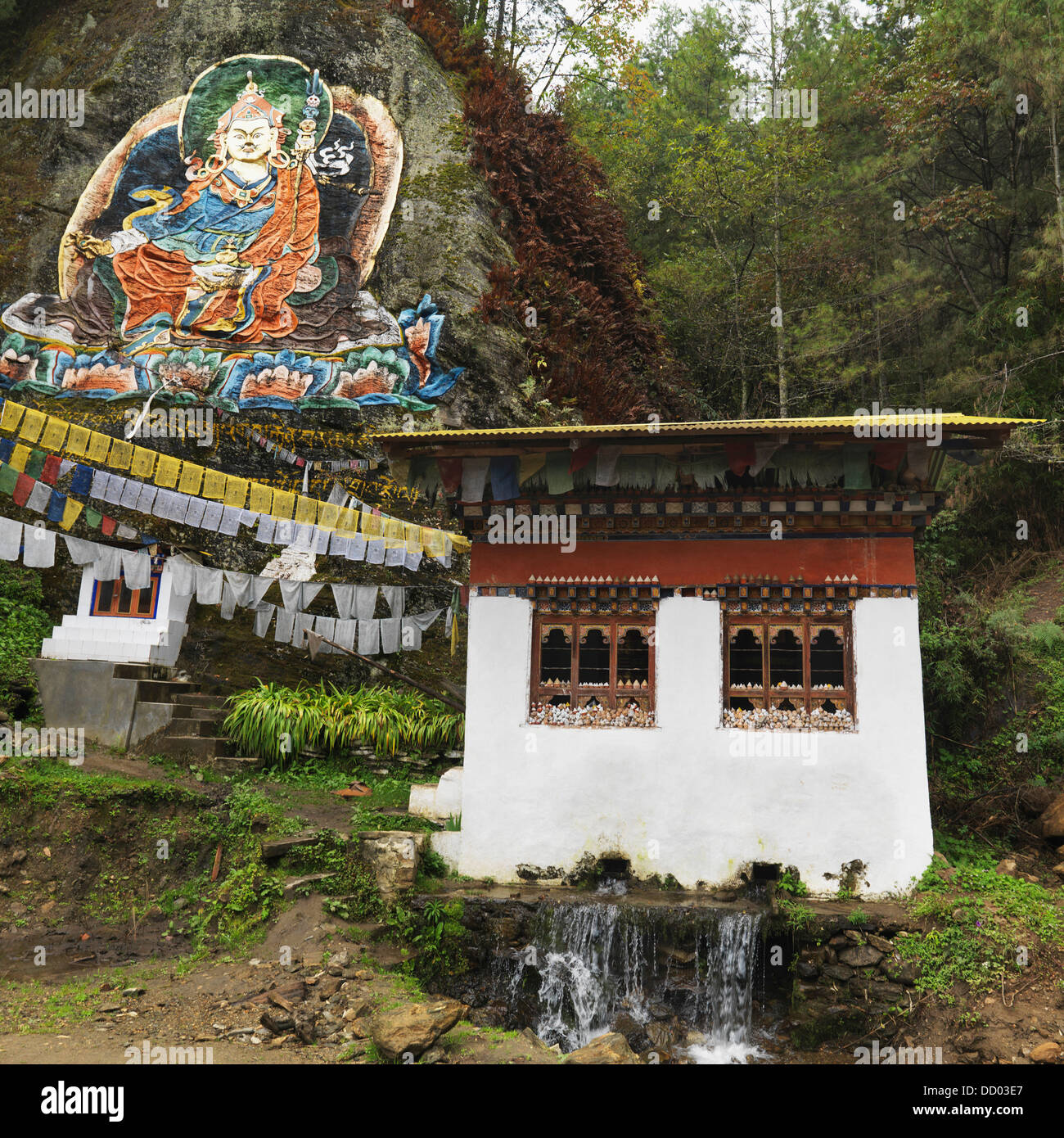 Guru rimpoche hi-res stock photography and images - Alamy