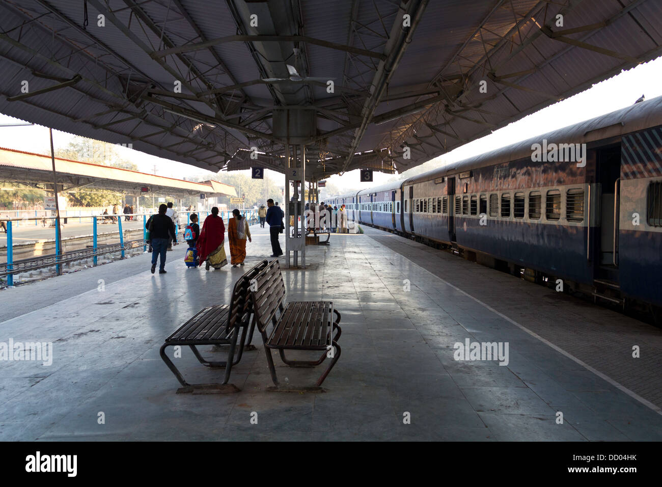 Indian roof train hi-res stock photography and images - Alamy