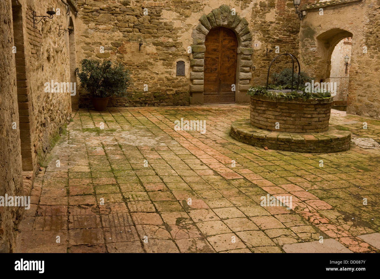 Castello brown interior hi-res stock photography and images - Alamy