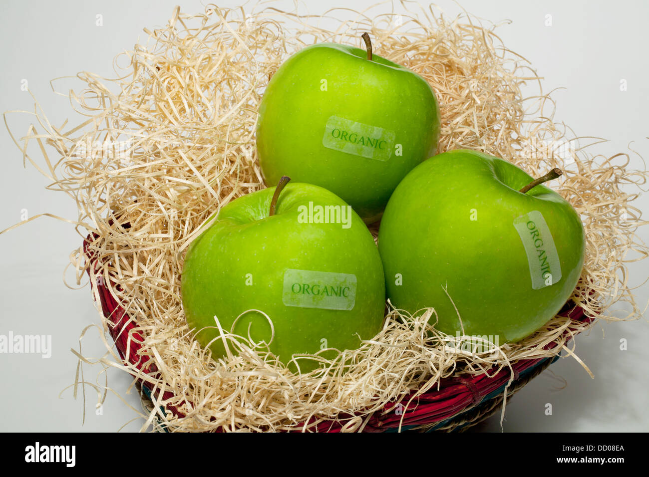 Organic apples label canada hi-res stock photography and images - Alamy
