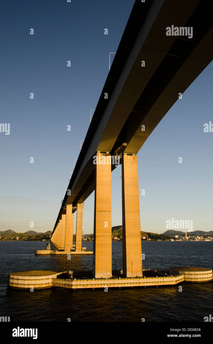 Rio niteroy hi-res stock photography and images - Alamy