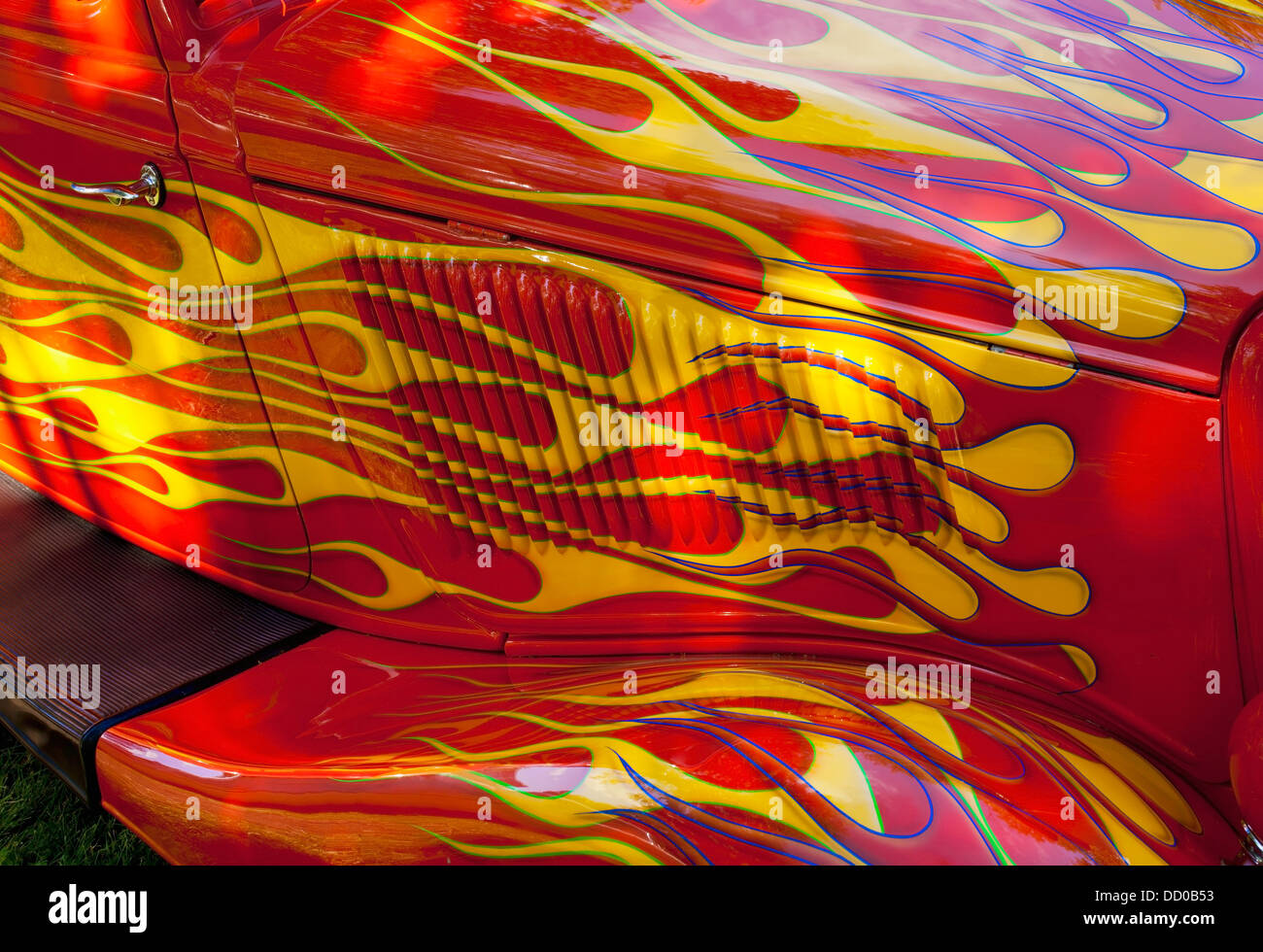 Hot rod flames hi-res stock photography and images - Alamy