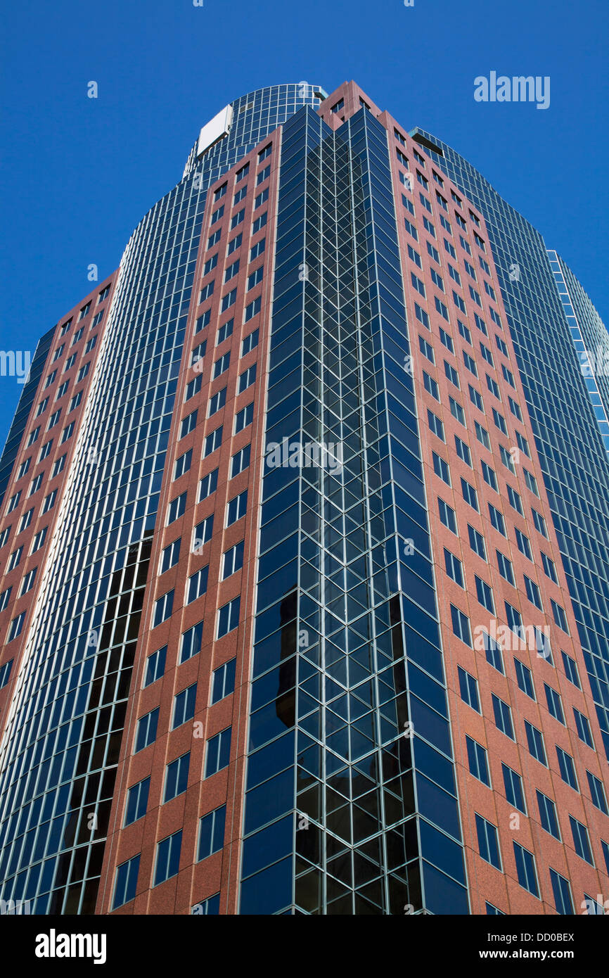 Place Montreal Trust Tower; Montreal, Quebec, Canada Stock Photo - Alamy