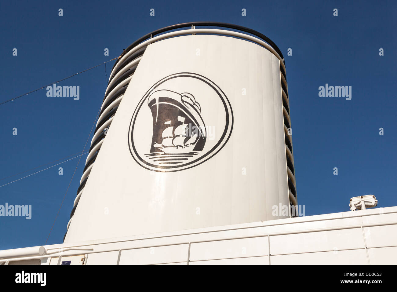 Blue funnel line hi-res stock photography and images - Alamy