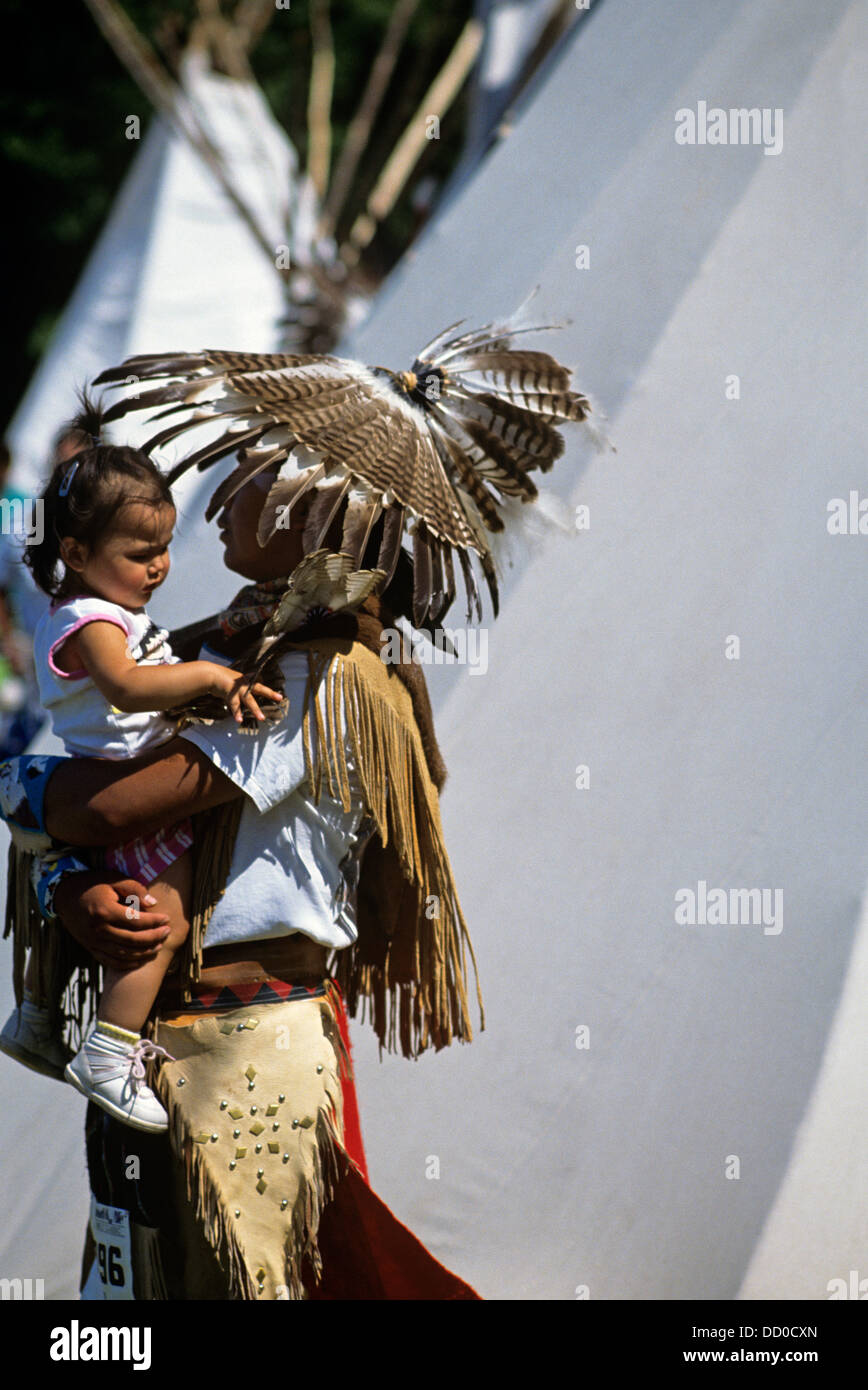 Native american traditional rituals hi-res stock photography and images ...