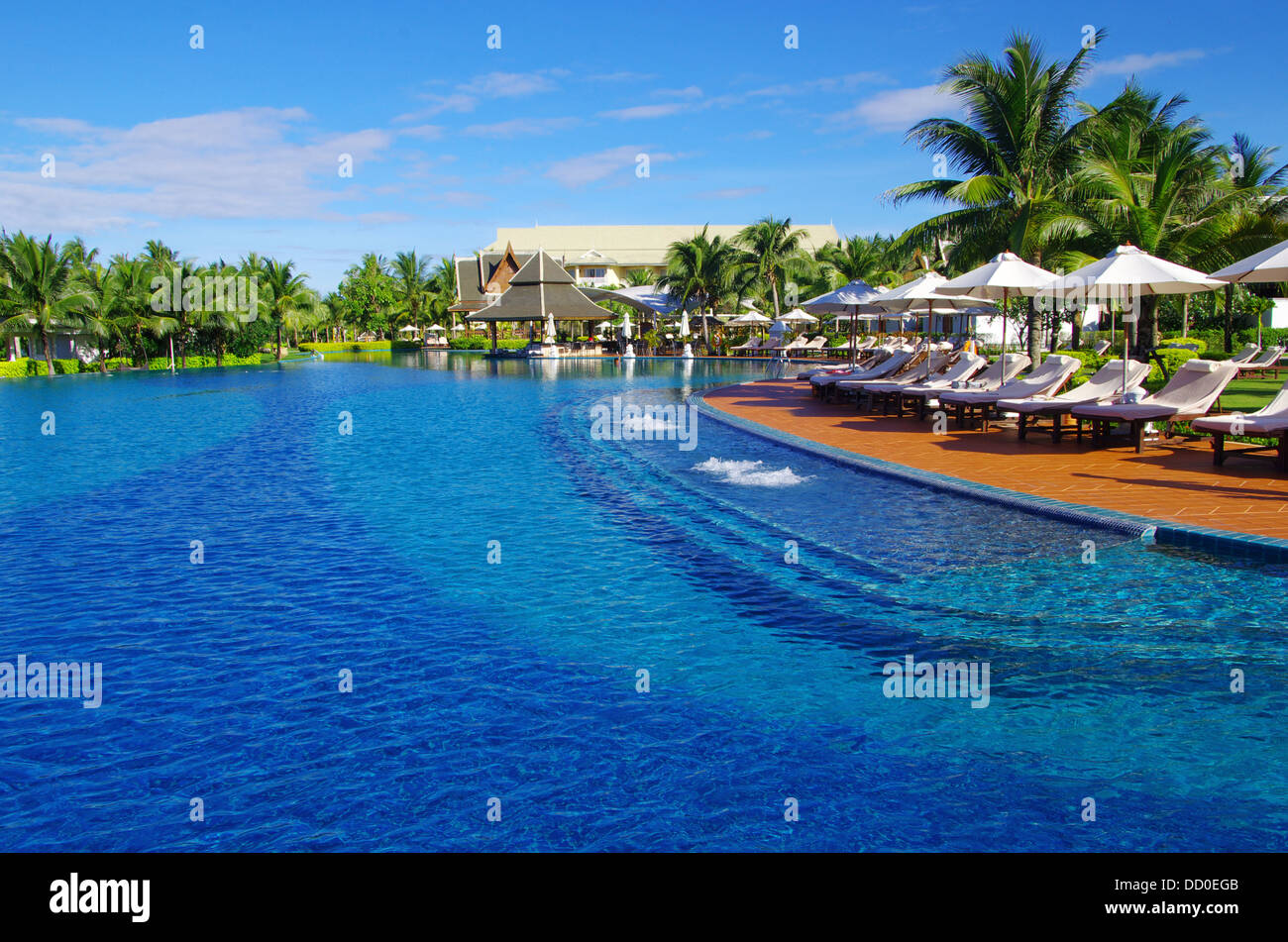 tropical swimming pool Stock Photo - Alamy
