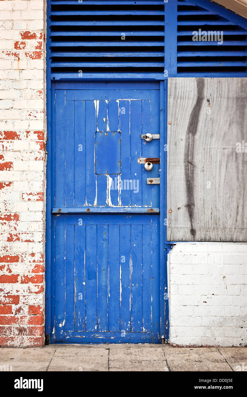 old blue door Stock Photo - Alamy