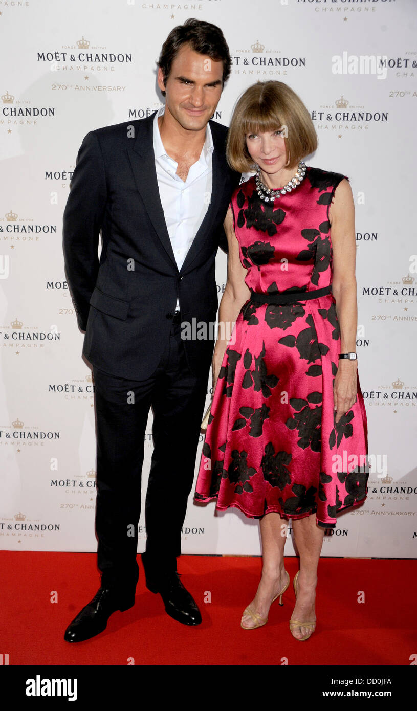 Roger federer and anna wintour hi-res stock photography and images - Alamy