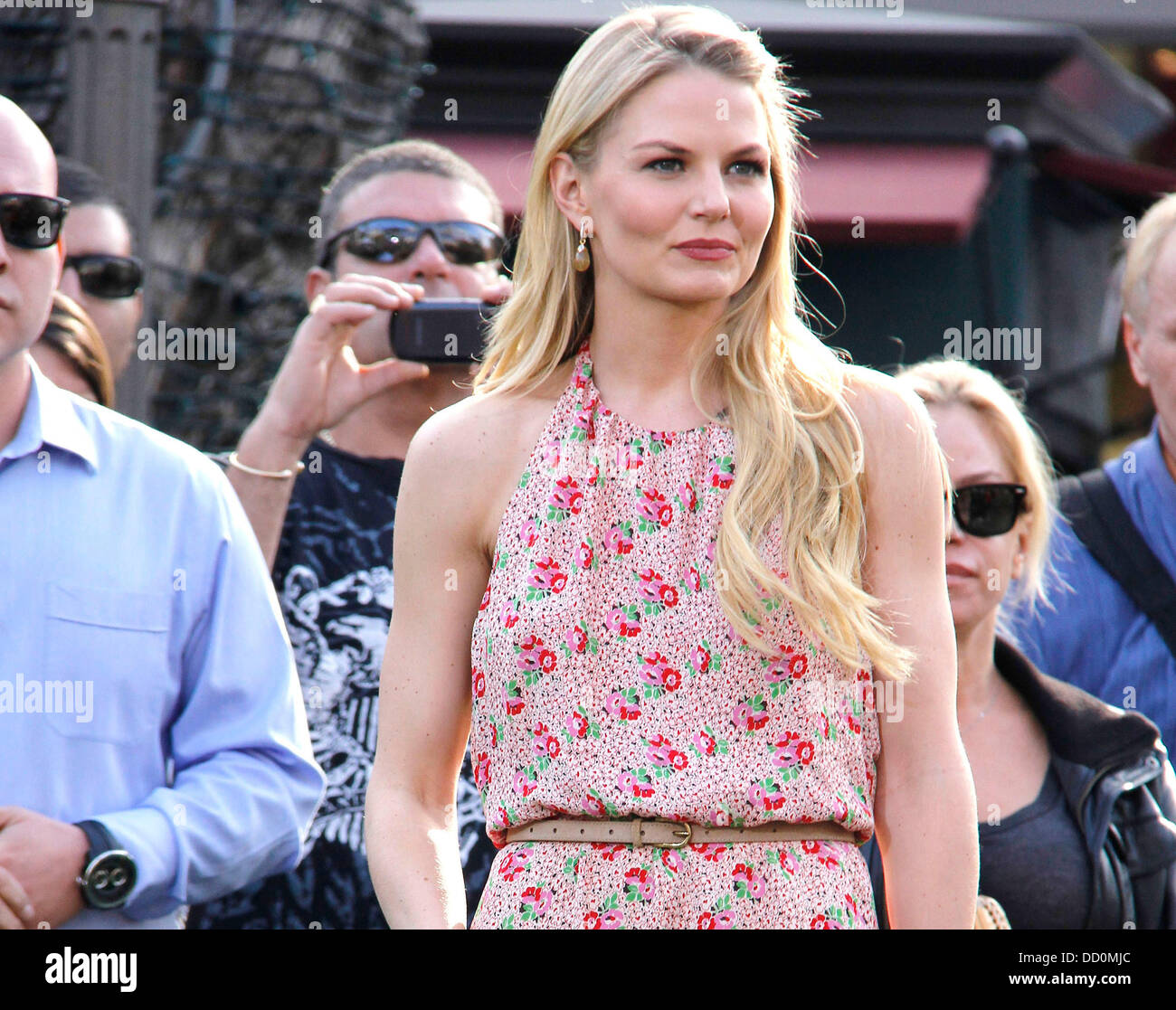 Jennifer Morrison at The Grove to film the entertainment show 'Extra ...