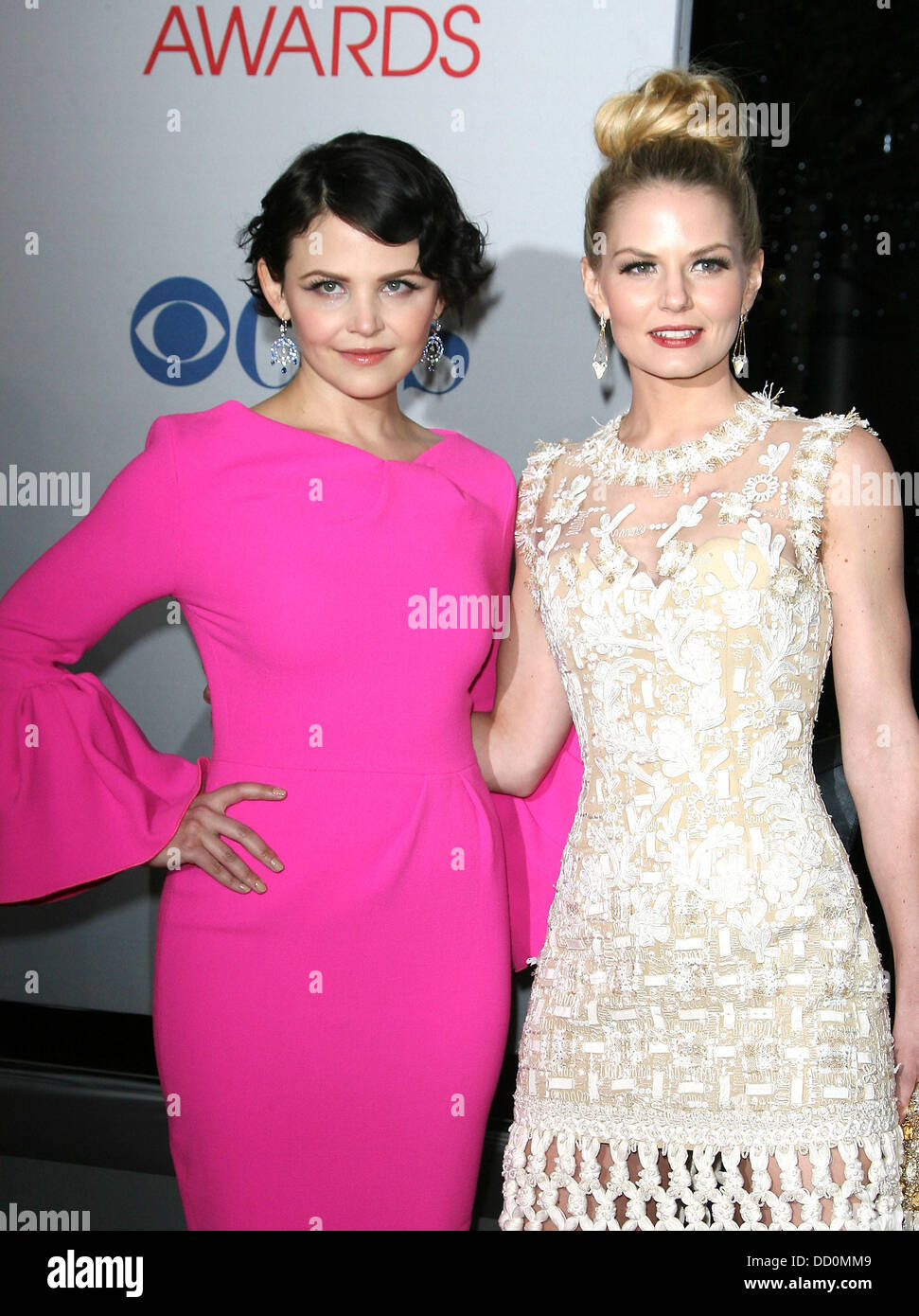 Jennifer morrison and ginnifer goodwin hi-res stock photography and ...