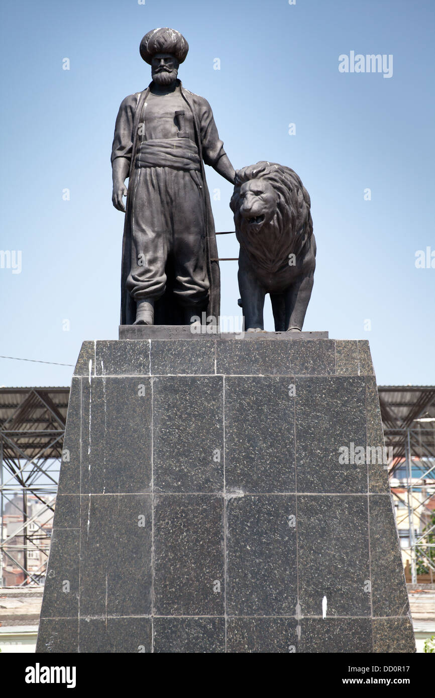 Sultan with Lion statue in Istanbul, Turkey Stock Photo - Alamy