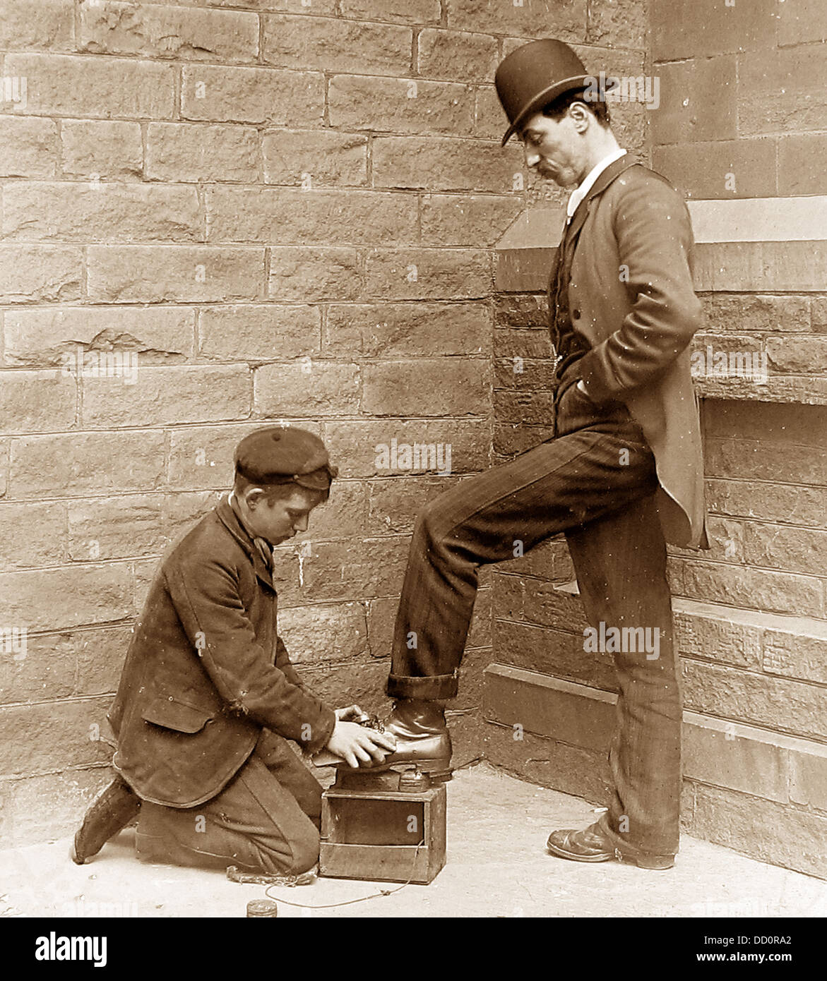 Victorian black hi-res stock photography and images - Alamy