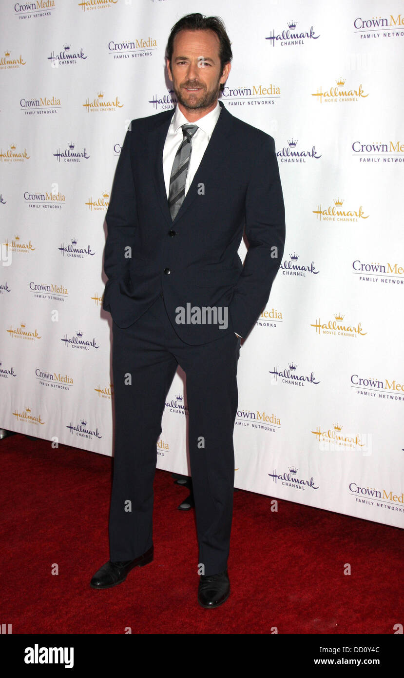 Luke Perry Hallmark Channel's Winter 2012 TCA Press Tour Evening Gala ...
