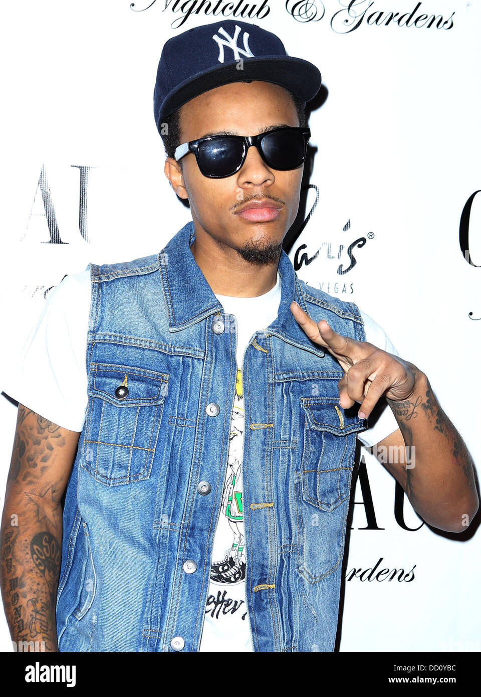 Bow Wow Bow Wow walks the red carpet at Chateau Nightclub and Gardens ...