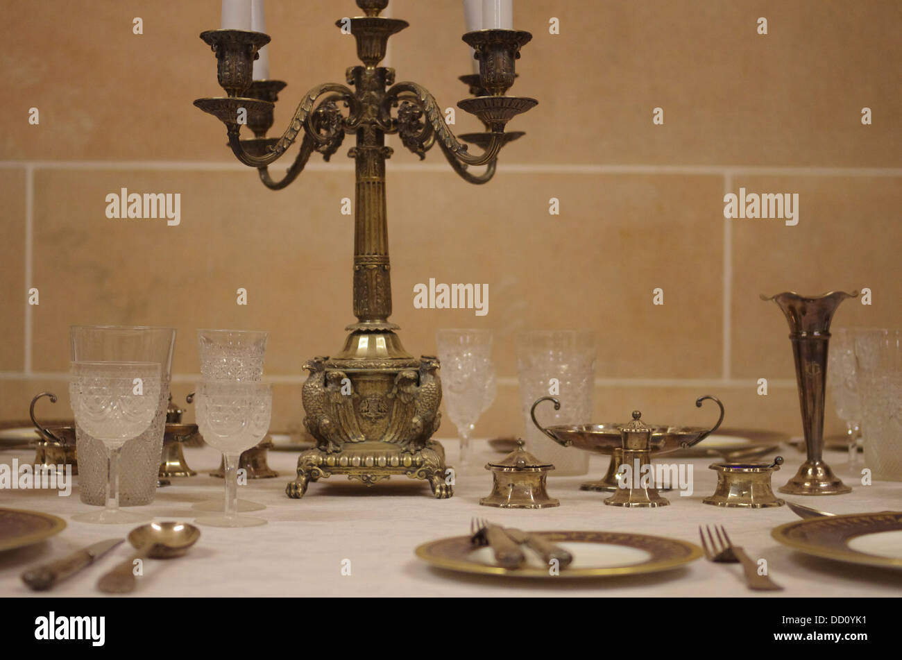 Luxurious table setting at Umaid Bhawan Palace - Jodhpur, Rajashtan ...