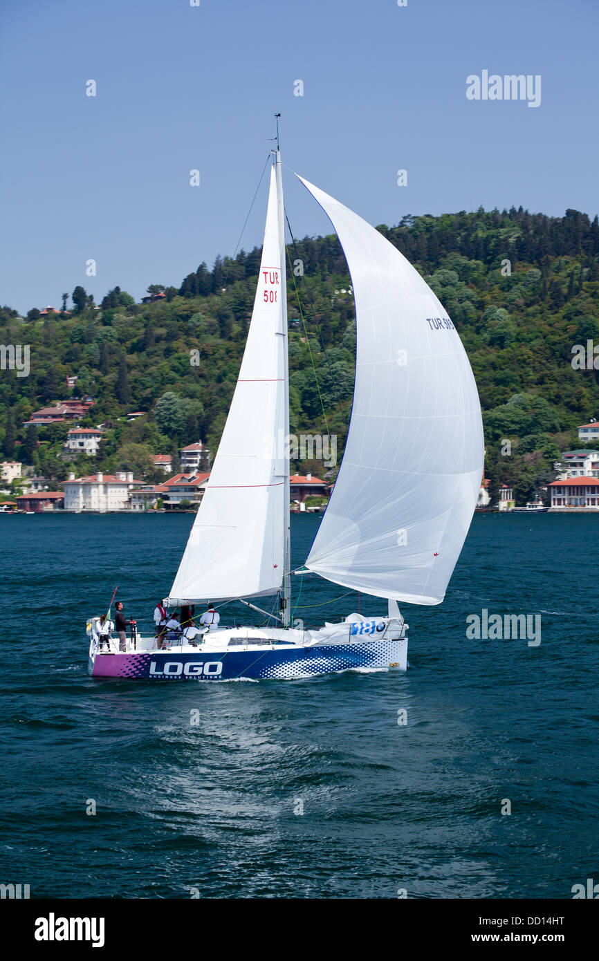 Sailing yacht in the Bosporus in Istanbul, Turkey Stock Photo - Alamy