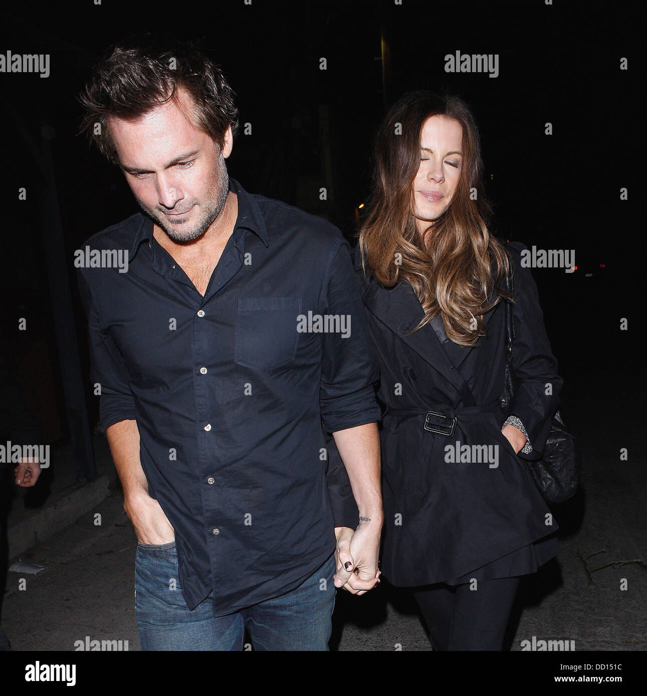 Kate beckinsale len wiseman leaving hi-res stock photography and images ...