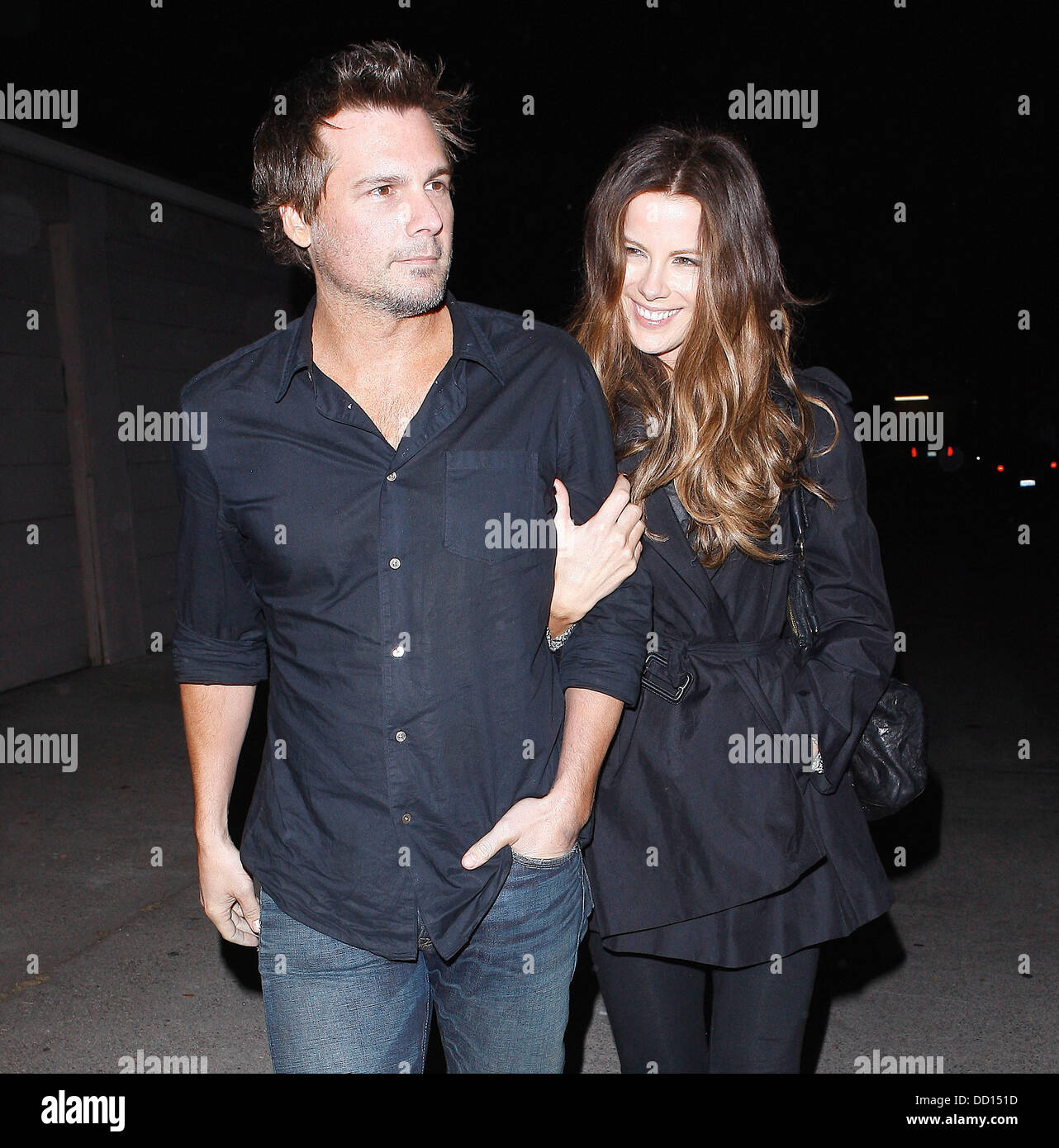 Kate Beckinsale and Len Wiseman leaving The Roger Room Los Angeles ...