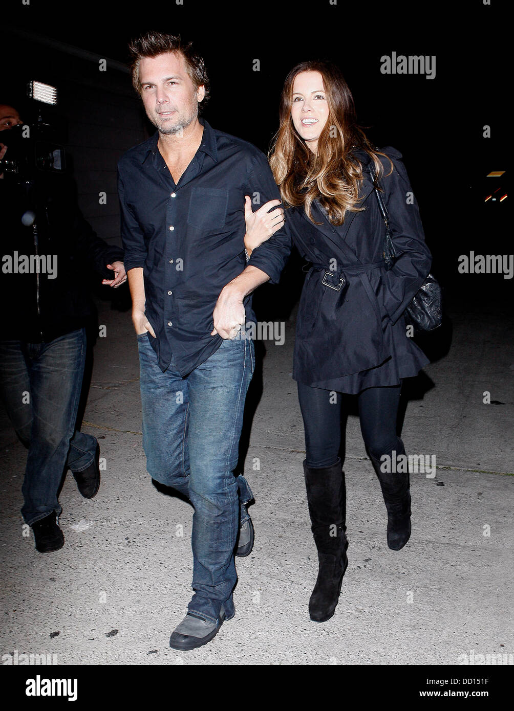 Kate Beckinsale and Len Wiseman leaving The Roger Room Los Angeles ...