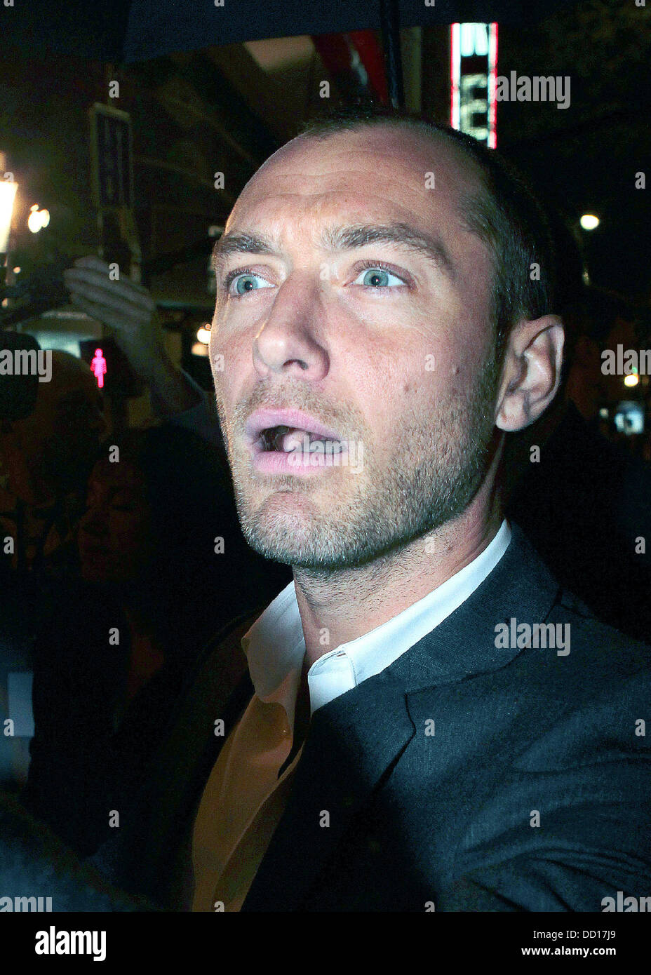 Sherlock holmes jude law hi-res stock photography and images - Alamy