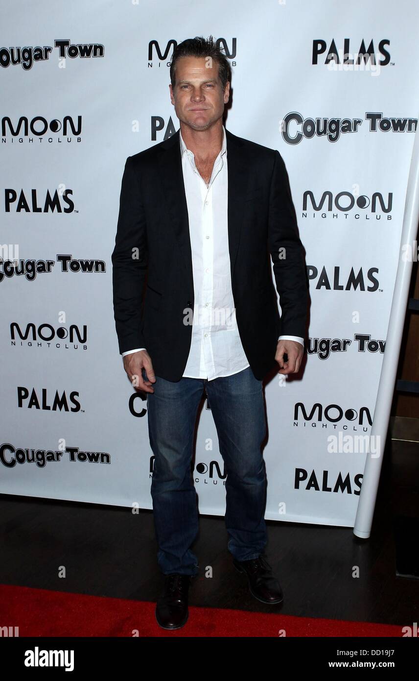 Brian Van Holt Cougar Town viewing party at Moon Nightclub at The Palms ...