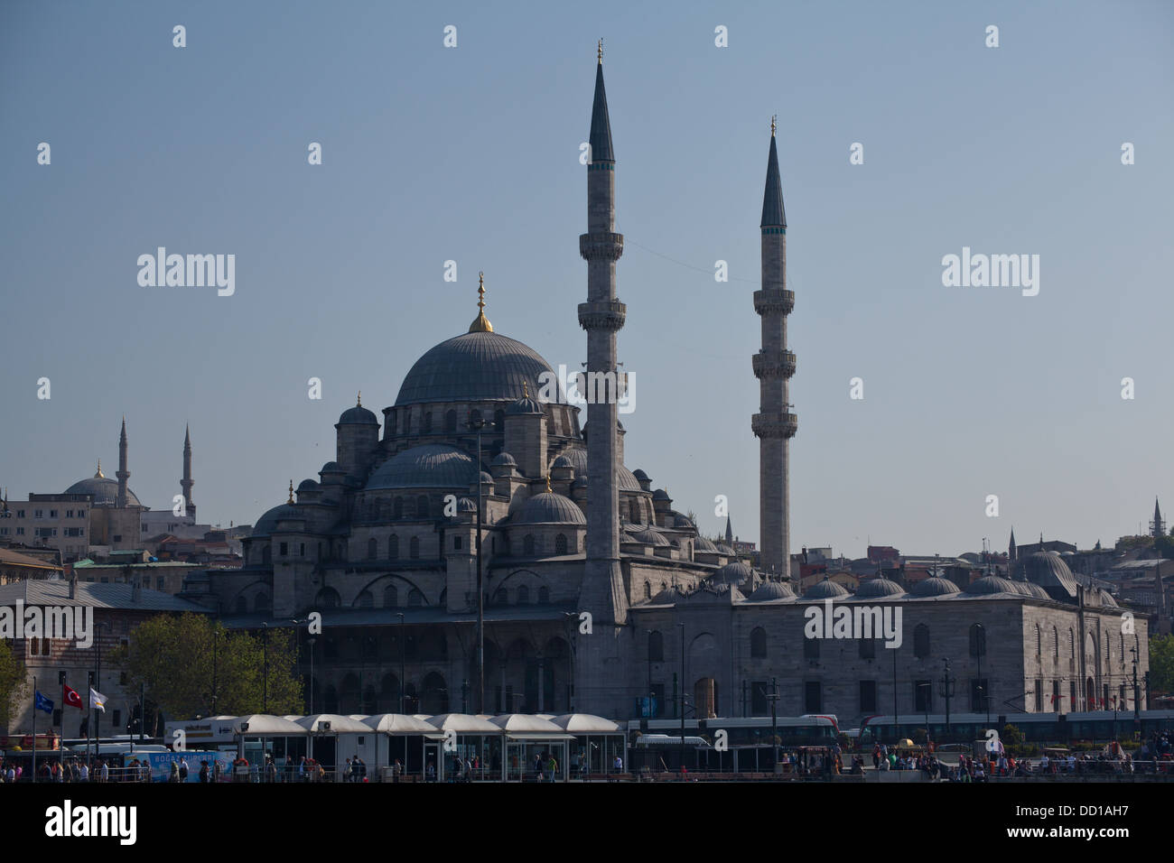 The "New Mosque" in Istanbul, Turkey Stock Photo - Alamy