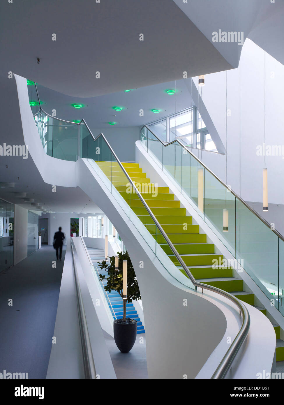 Fraunhofer Institut - Centre for Virtual Engineering, Stuttgart ...