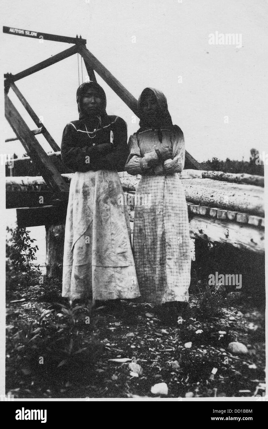 Women in native culture Black and White Stock Photos & Images - Alamy