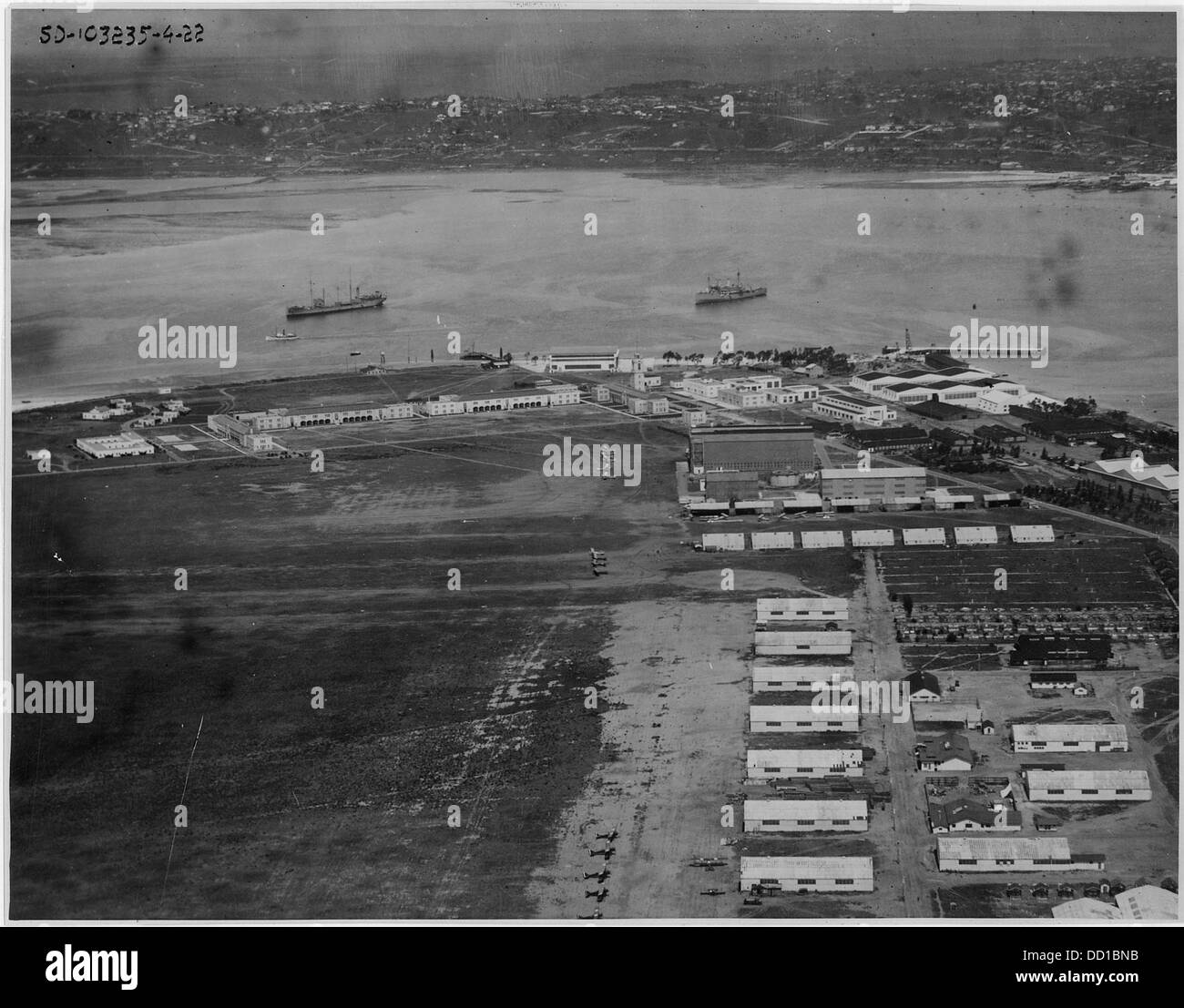 About 20 feet Black and White Stock Photos & Images - Alamy