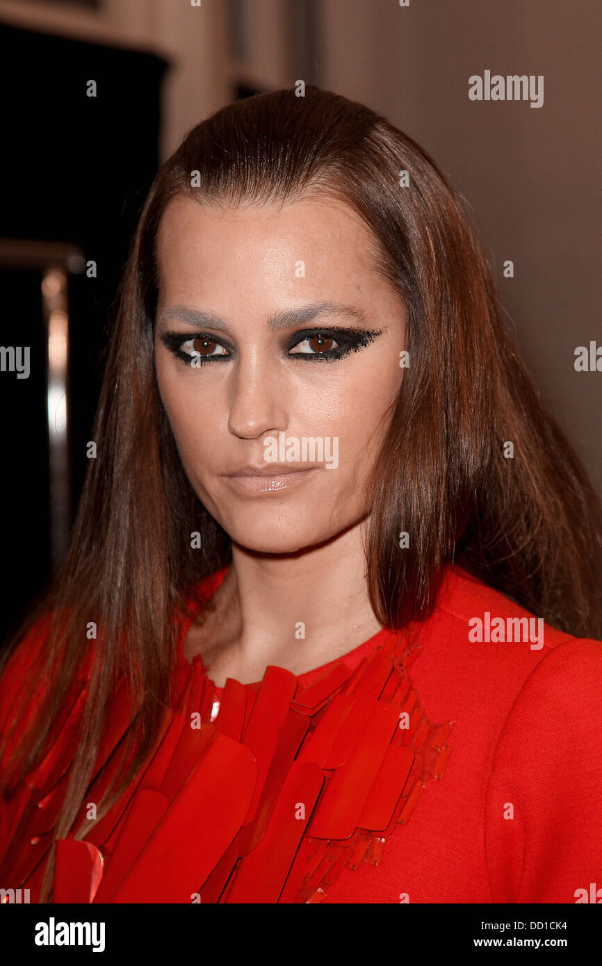 Yasmin le Bon, Paris Fashion Week Haute-Couture Spring/Summer 2012 ...