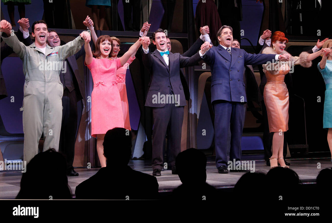 Michael Urie, Rose Hemingway, Nick Jonas, Beau Bridges, Tammy Blanchard ...